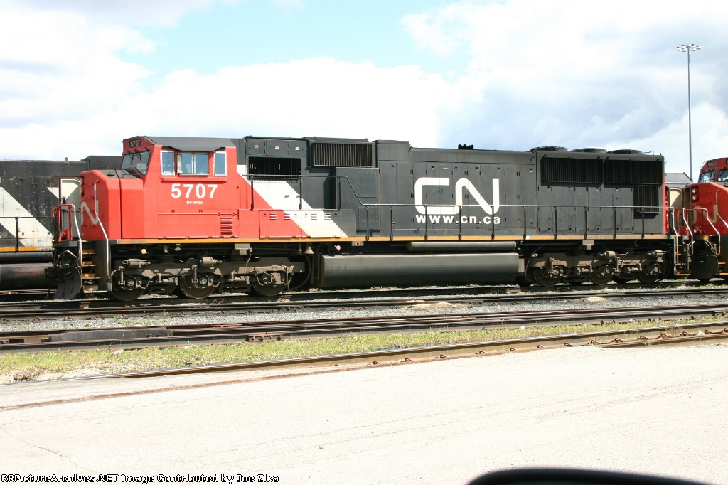 CN 5707 SD 75I